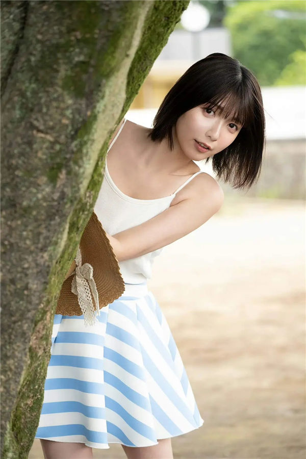 月埜ヒスイ写真集《半径数メートルの夏》高清全本[54P][ 清晰度：1100*1600 / 大小：21M ]-猩猩智库 - 提供高质量日系写真