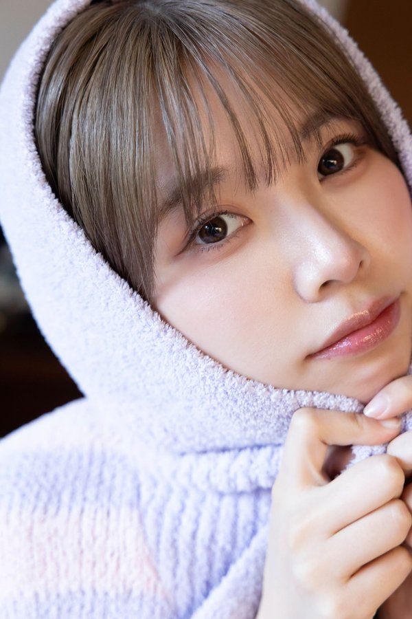 Liyuu写真集《見つめて、恋して。》高清全本[54P]「清晰度：1500*2117/大小：16M」-猩猩智库 - 提供高质量日系写真