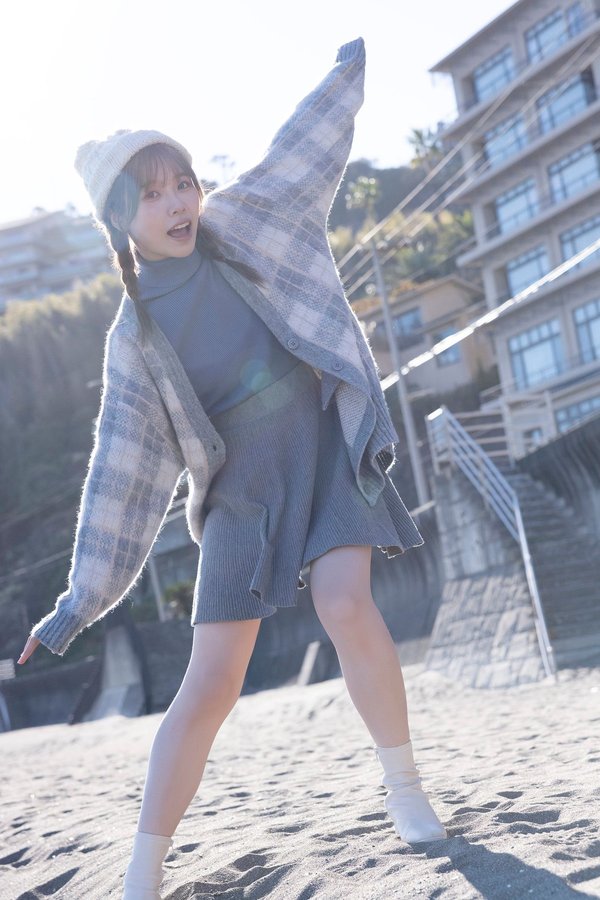 Liyuu写真集《見つめて、恋して。》高清全本[54P]「清晰度：1500*2117/大小：16M」-猩猩智库 - 提供高质量日系写真