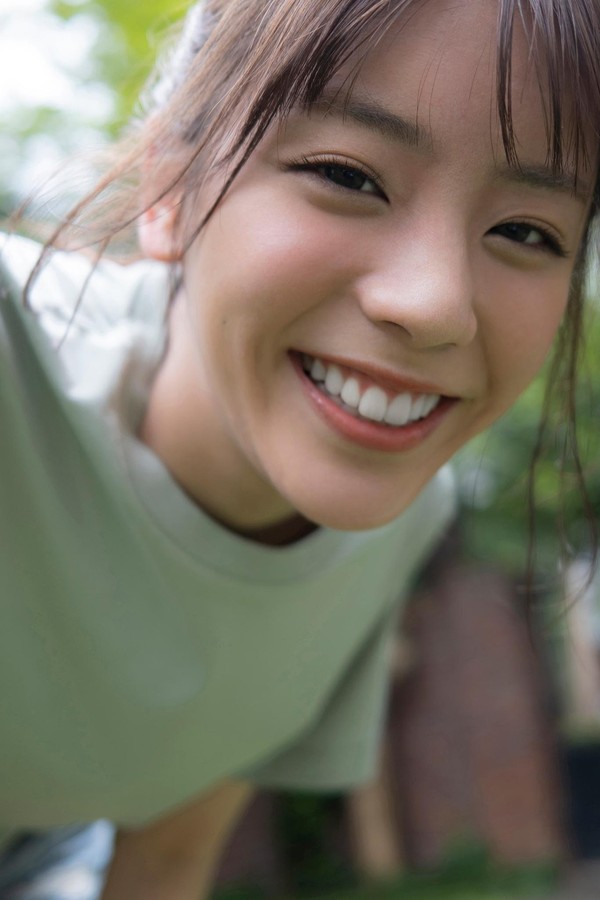 贵岛明日香写真集《Smile Tomorrow》高清全本[50P]「清晰度：1359*1920/大小：28M」-猩猩智库 - 提供高质量日系写真